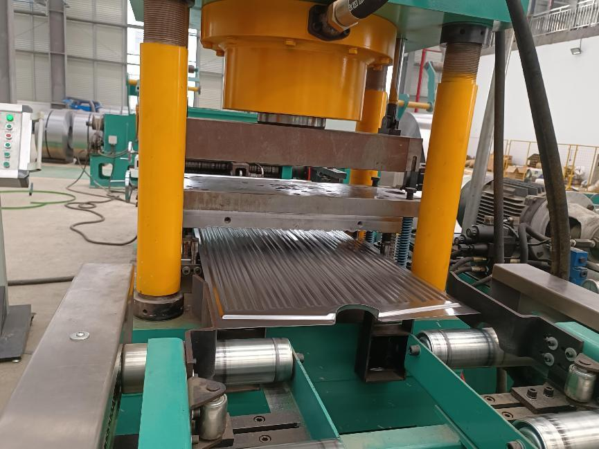 Full Automatic Transformer Radiator Fin manufacturing and making ...